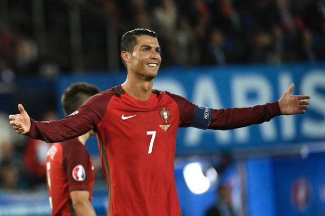 "Penaldo"? CR7 cursed with another penalty miss for Portugal :: Live ...