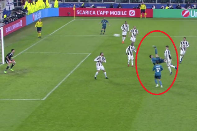 WATCH: CR7's bicycle kick earns him praise from Juve fans :: Live Soccer TV