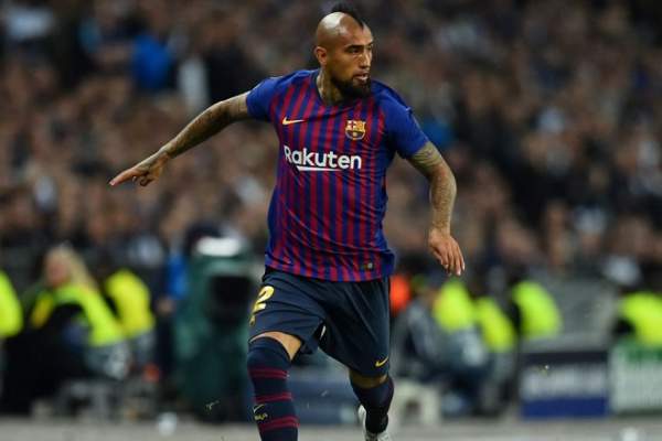 Arturo Vidal sends cryptic message after playing three minutes vs Spurs ...
