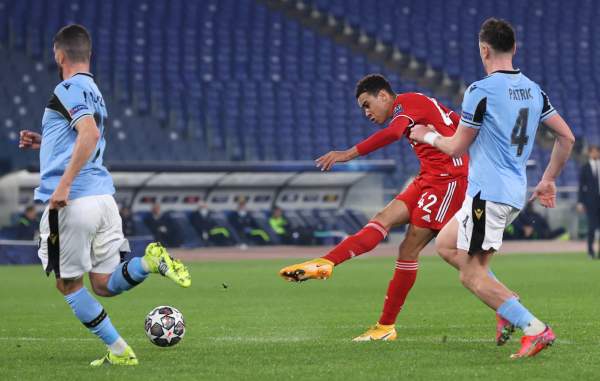 Jamal Musiala makes Champions League history as Bayern thrash Lazio ...