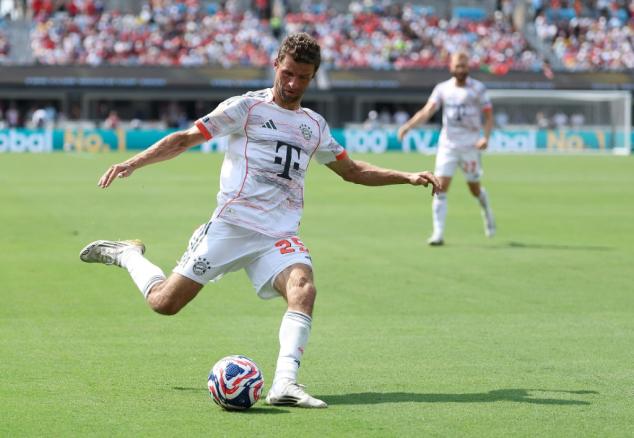 German great Mueller signs with MLS Whitecaps :: Live Soccer TV