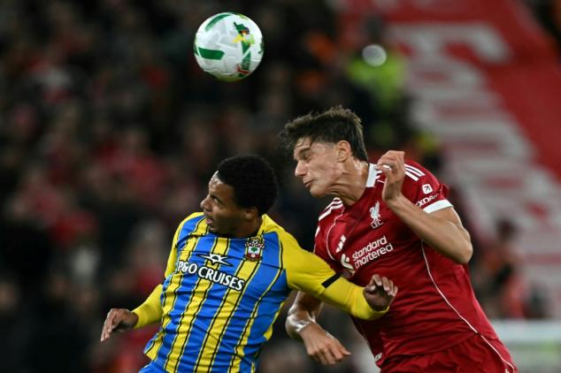 Liverpool's Leoni faces year out after ACL injury on debut :: Live ...