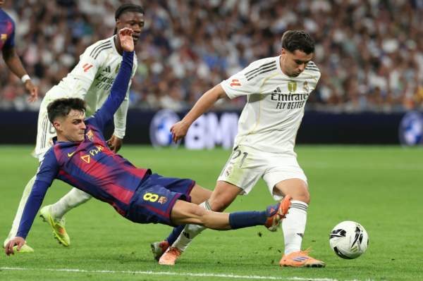 Pedri, de baja durante varias semanas por rotura del bíceps femoral de ...